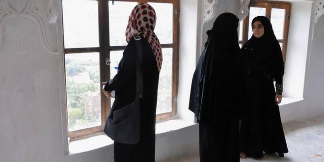 Oman asks tourist to respect dress code - Traveler's Edition